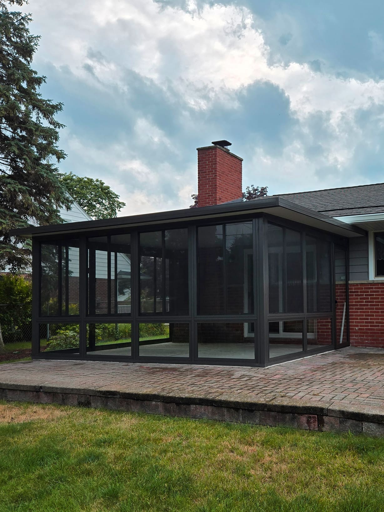 Custom Sunrooms in Michigan | Wayne Craft - Sunrooms, Screen Rooms ...